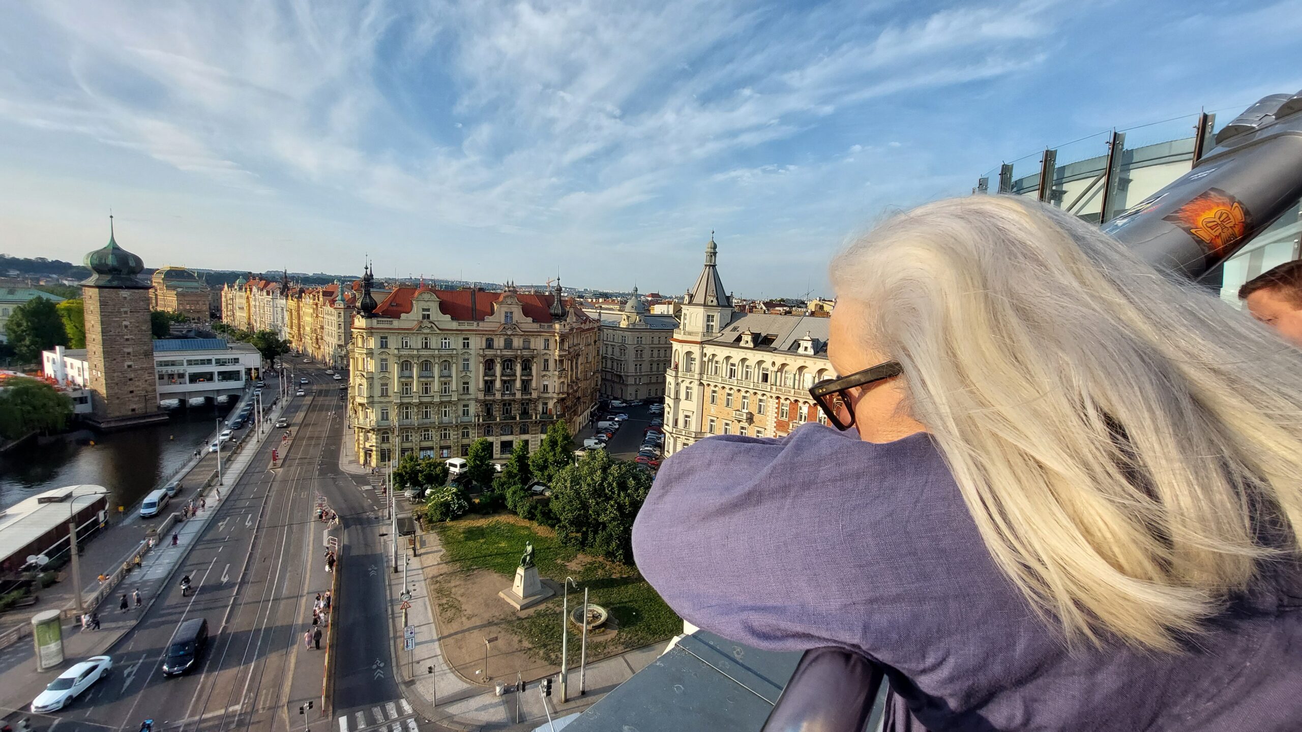 DROZDA NOTUJE: Magda Umer – notatki z obecności - DROZDOWISKO